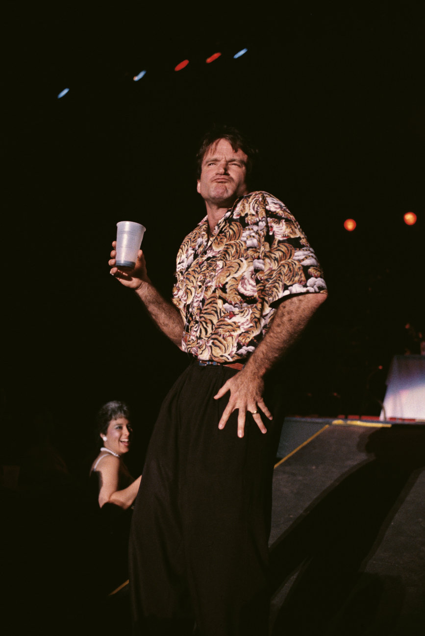 “Robin Williams, A Singular Portrait, 1986-2002” – Arthur Grace Photography